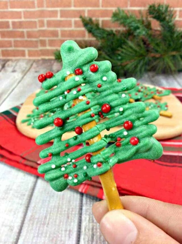 Christmas Tree Pretzel Sticks - Princess Pinky Girl