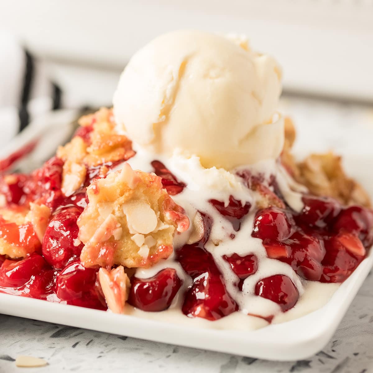 Apple Dump Cake {Easy & Delicious!} - Princess Pinky Girl