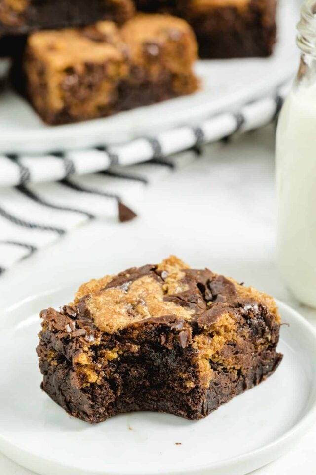 Brookies (Brownie and Chocolate Chip Cookie Bars) - Princess Pinky Girl