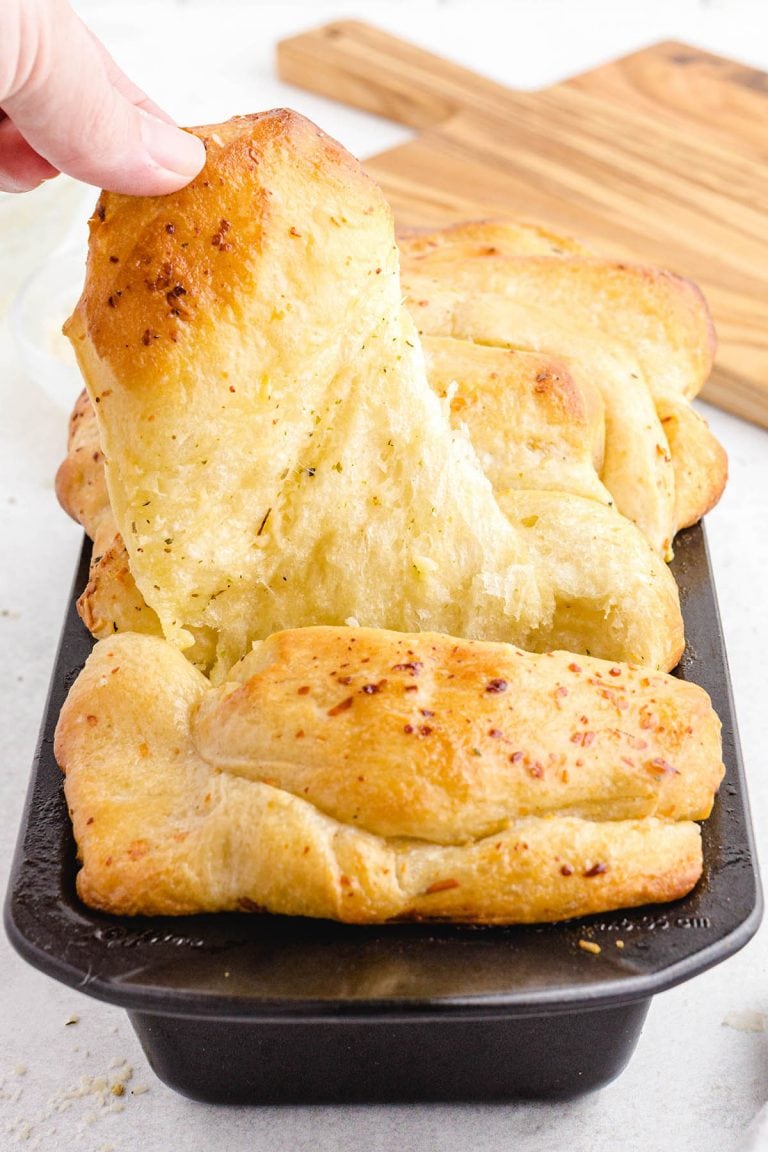 Cheesy Pull-Apart Garlic Bread (Share and Tear) - Princess Pinky Girl