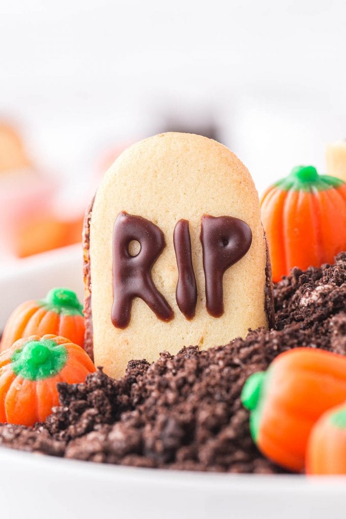 Graveyard Chocolate Cheesecake Dip (Halloween Dessert) - Princess Pinky ...