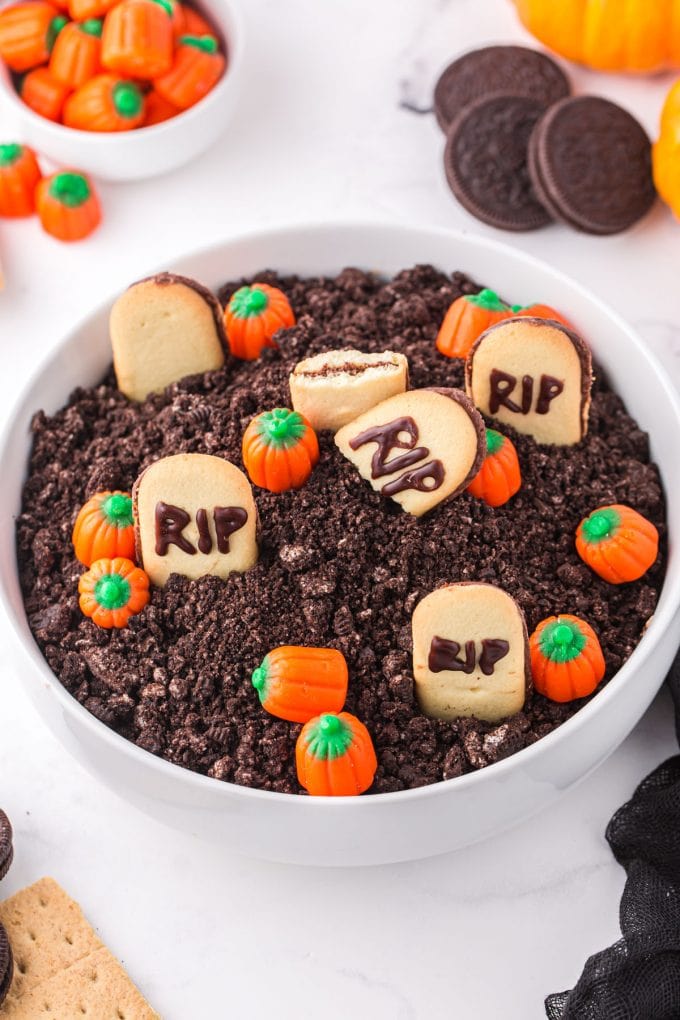 Graveyard Chocolate Cheesecake Dip (Halloween Dessert) - Princess Pinky ...