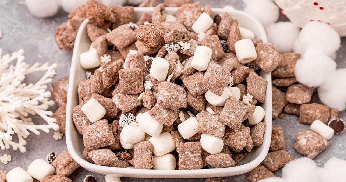 Hot Chocolate Muddy Buddies (Puppy Chow) - Princess Pinky Girl