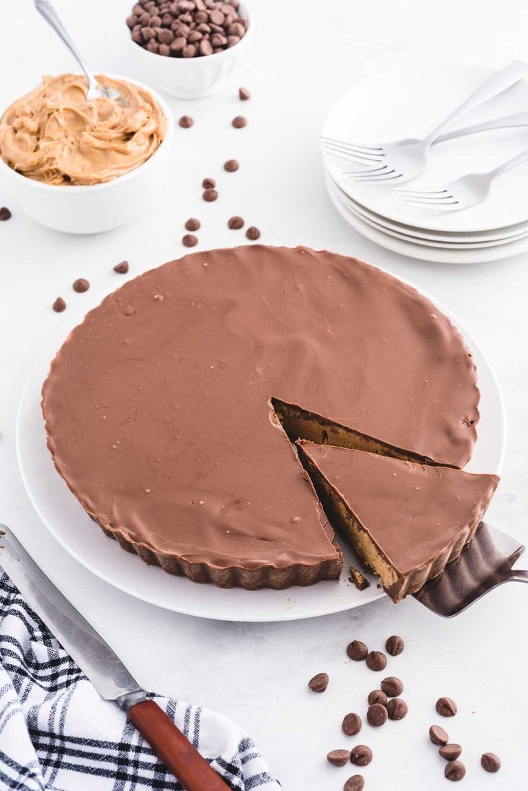 Reese's Peanut Butter Cup Pie - Princess Pinky Girl