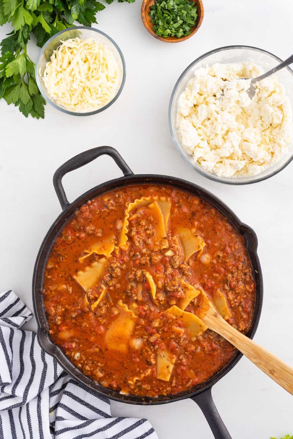 Skillet Lasagna (One-Pan Recipe) - Princess Pinky Girl