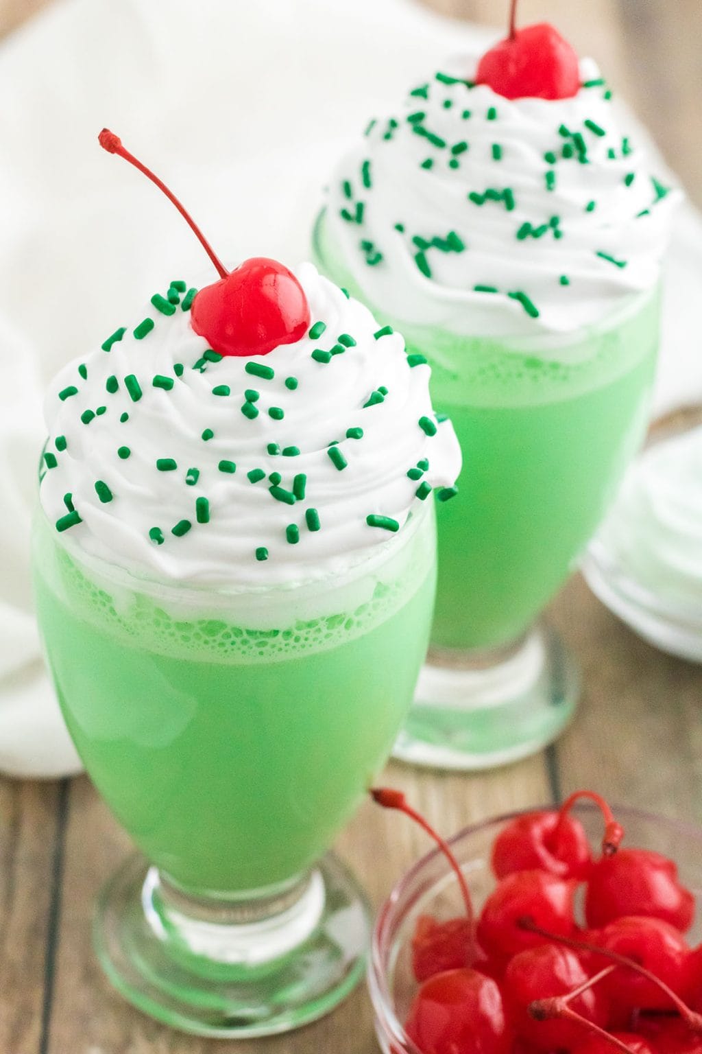 Copycat Shamrock Shake Recipe - Princess Pinky Girl