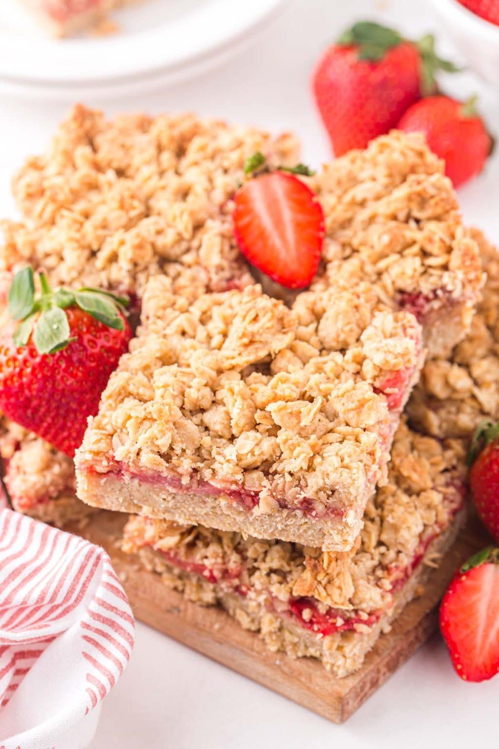 Strawberry Oatmeal Bars - Princess Pinky Girl