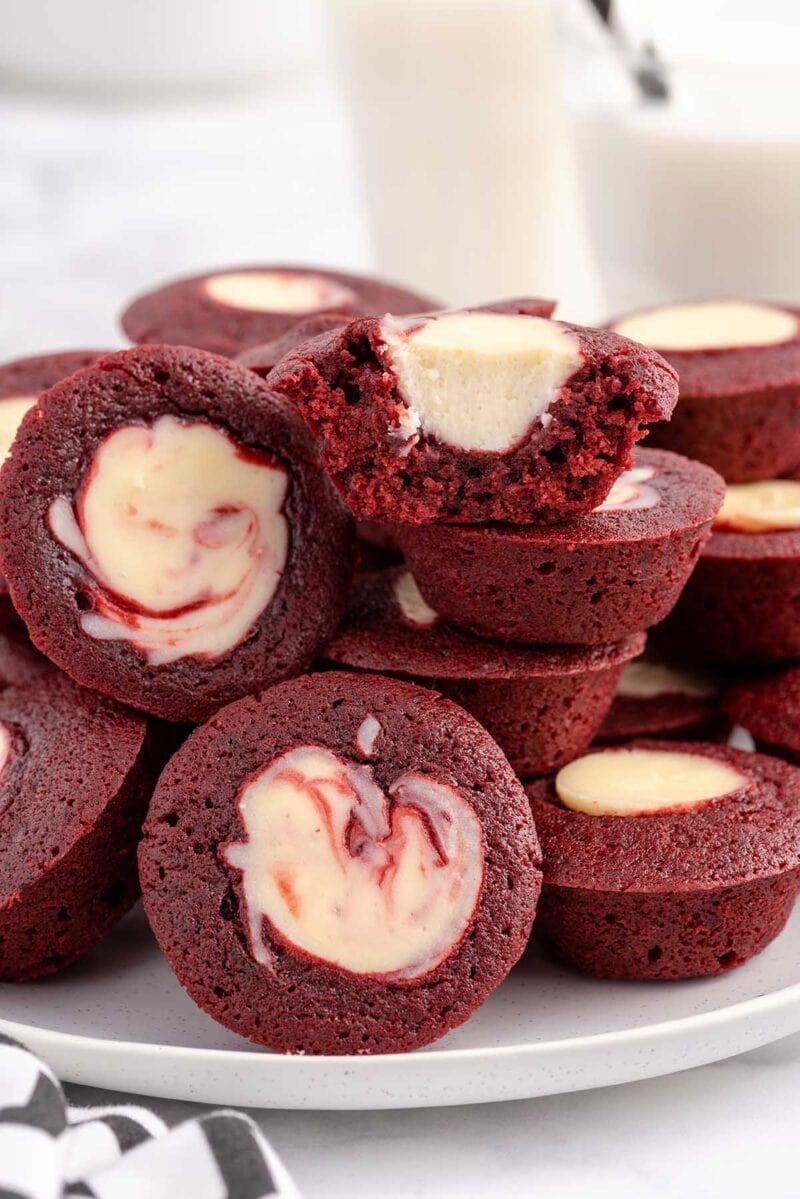 Mini Red Velvet Cheesecake - Princess Pinky Girl