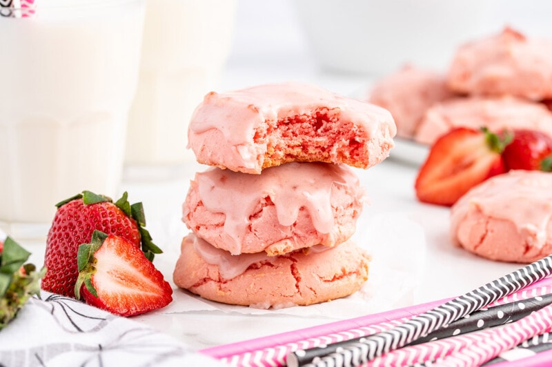 Strawberry Cookies - Princess Pinky Girl