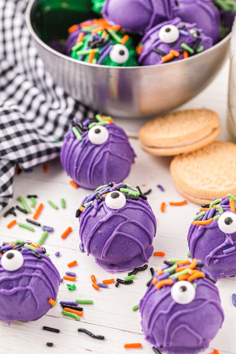 Monster Eyeballs - Princess Pinky Girl