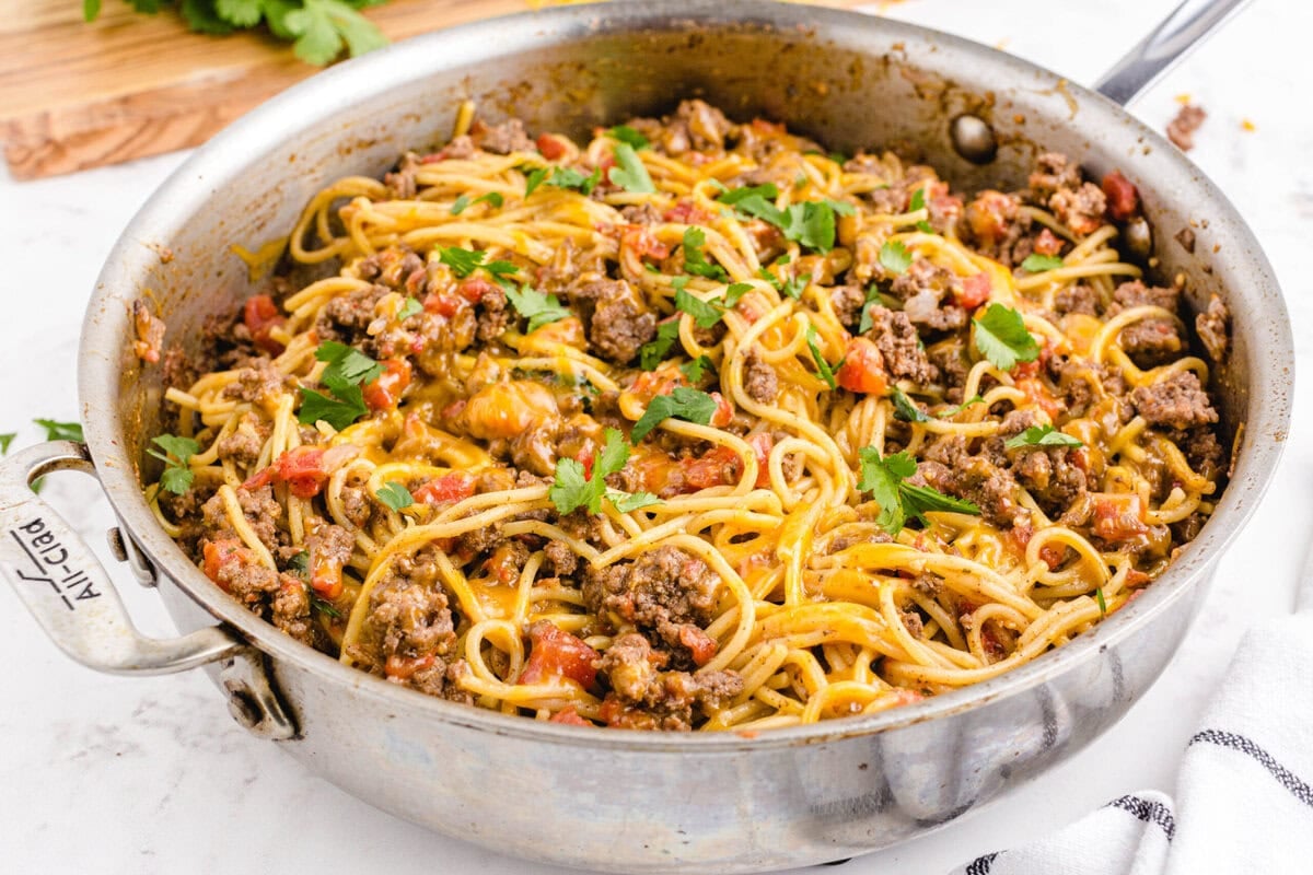 Taco Spaghetti Recipe (One-Pot Dinner in 30 Minutes)