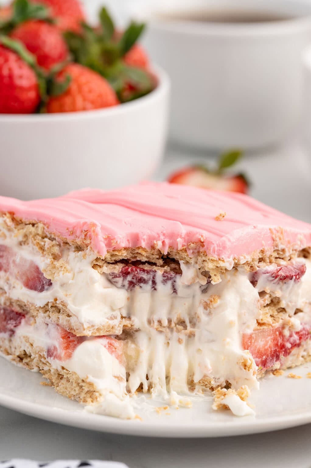 Strawberry Eclair Cake - Princess Pinky Girl