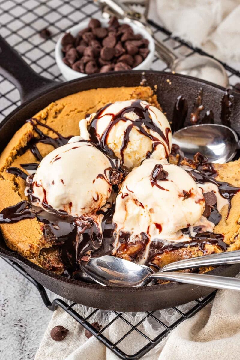 Pizookie -Chocolate Chip Skillet Cookie - Princess Pinky Girl